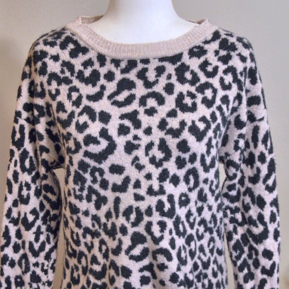 Yes Lola | Sweaters | 42 Yes Lola Animal Print Sweater | Poshmark